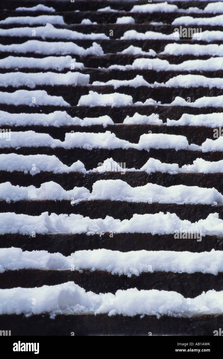 Temple steps japan hi-res stock photography and images - Alamy