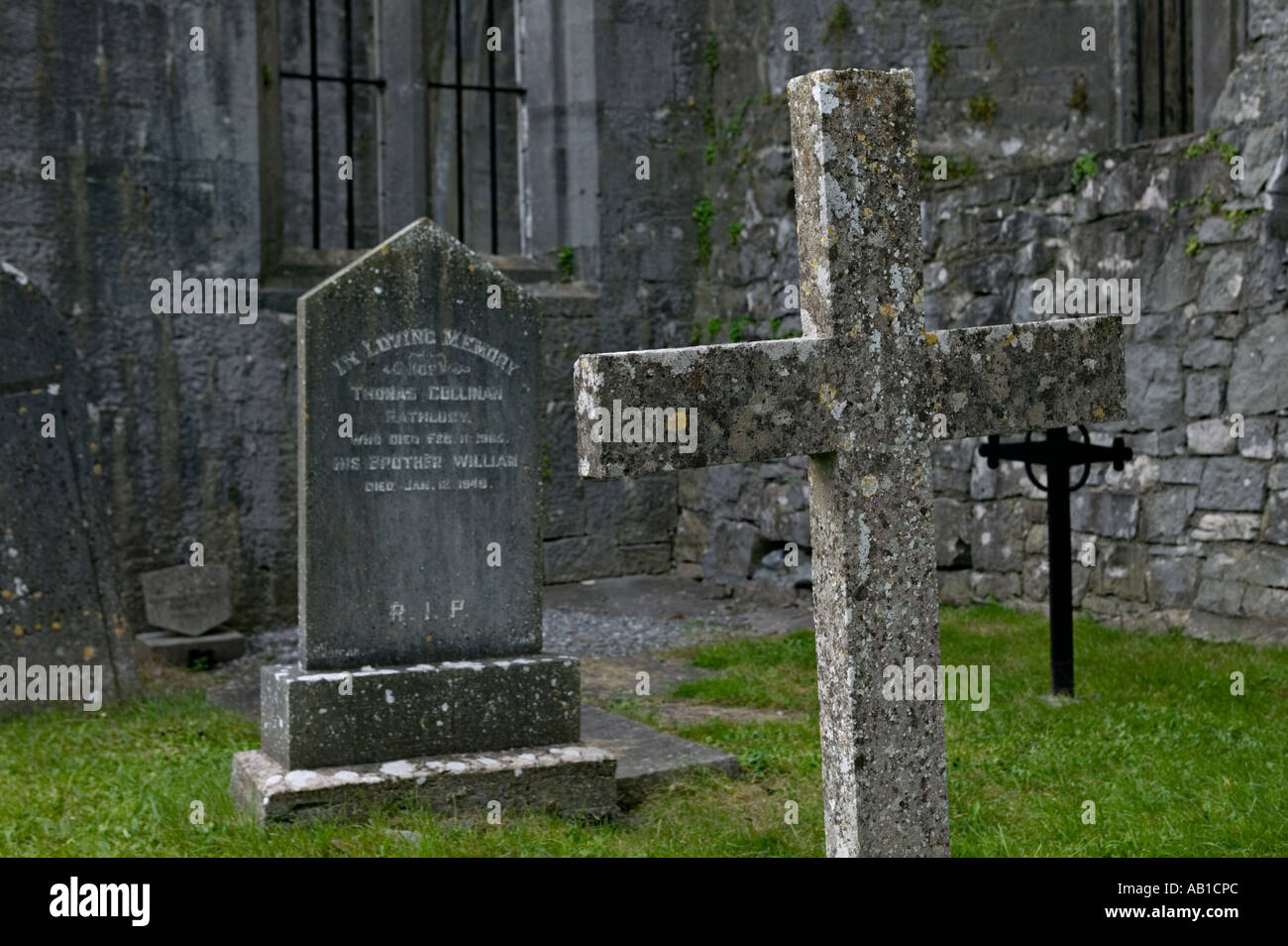 Graveyard at Quin Abbey, Quin, County Clare Stock Photo - Alamy
