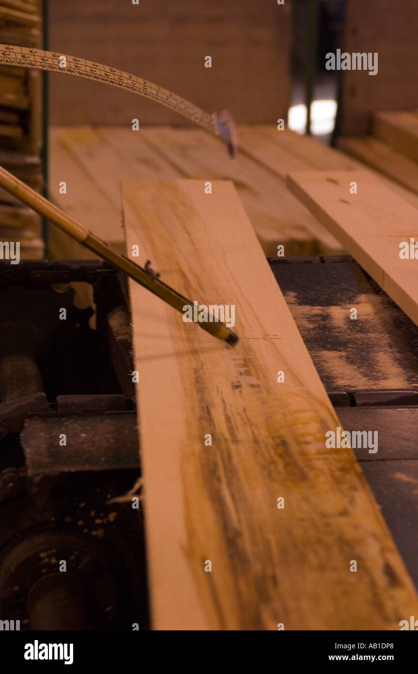 Graded lumber hi-res stock photography and images - Alamy