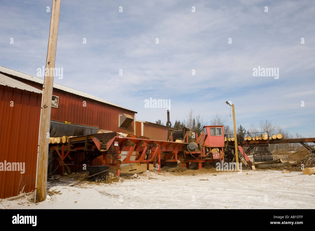 Sawmill debarker hi-res stock photography and images - Alamy