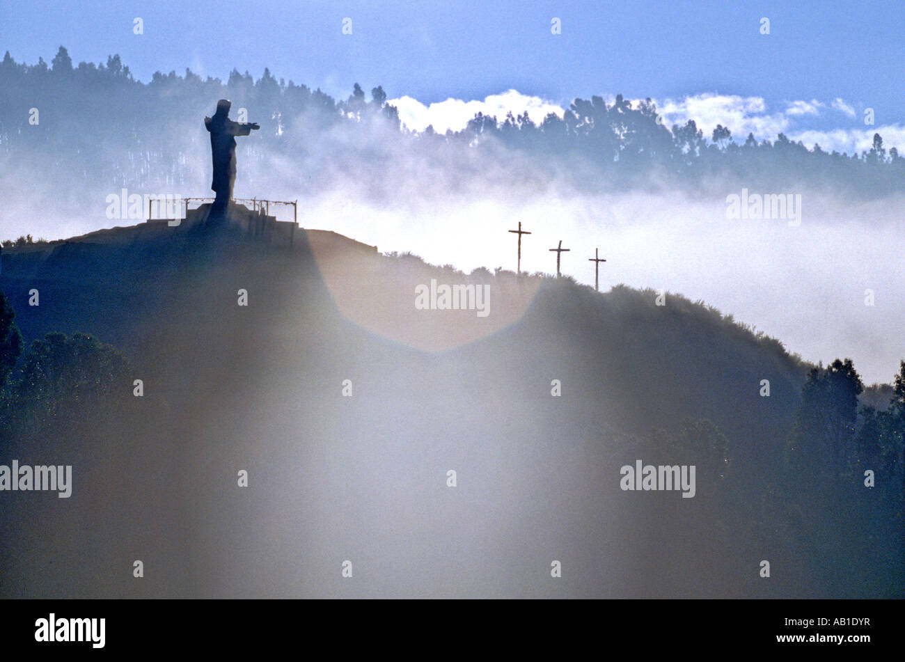 Statue of Jesus Christ overlooking the Incan city of Cusco Sacred ...