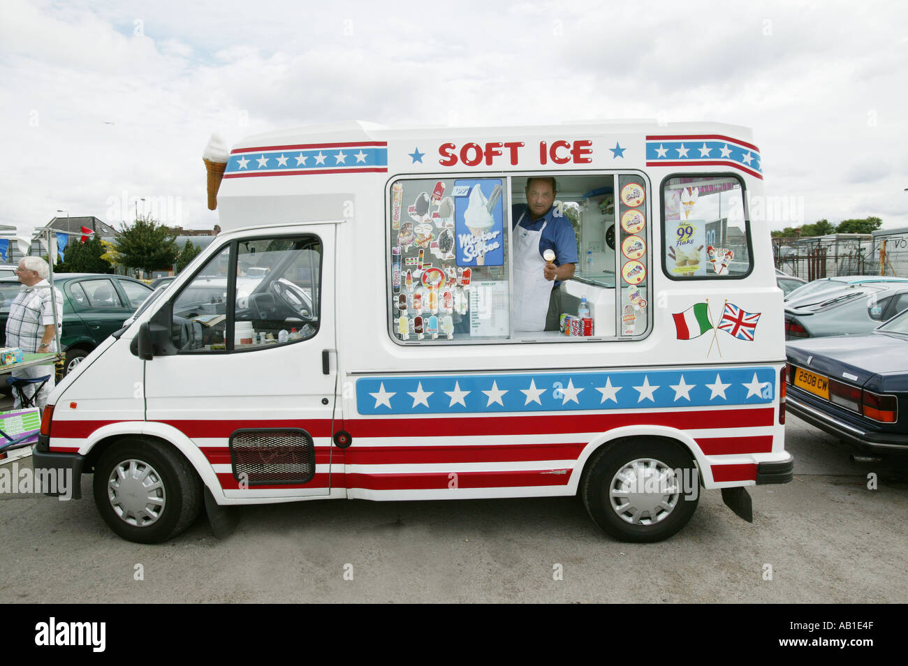 Ice Cream Van Stock Photo - Alamy