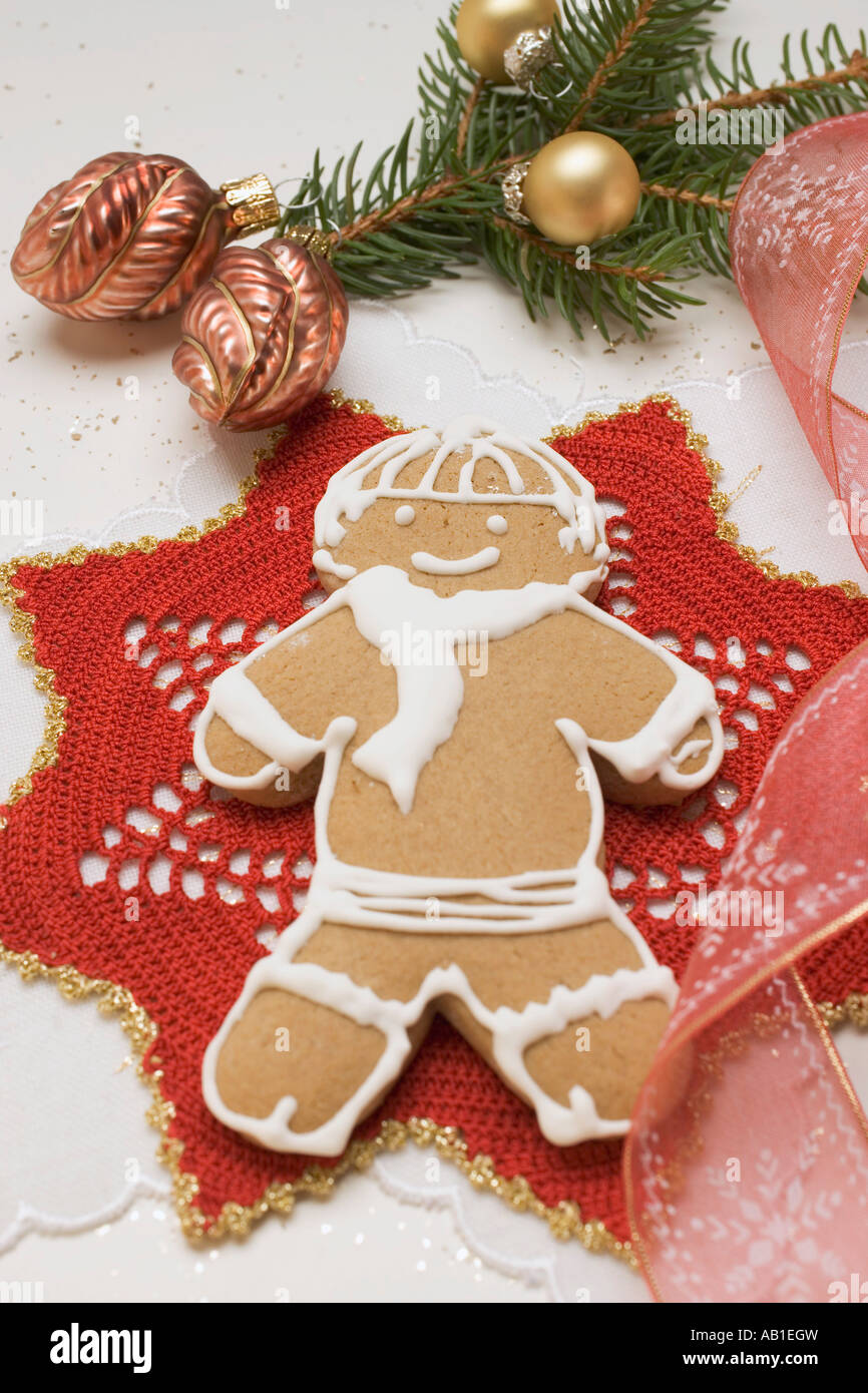 Gingerbread man for Christmas FoodCollection Stock Photo - Alamy