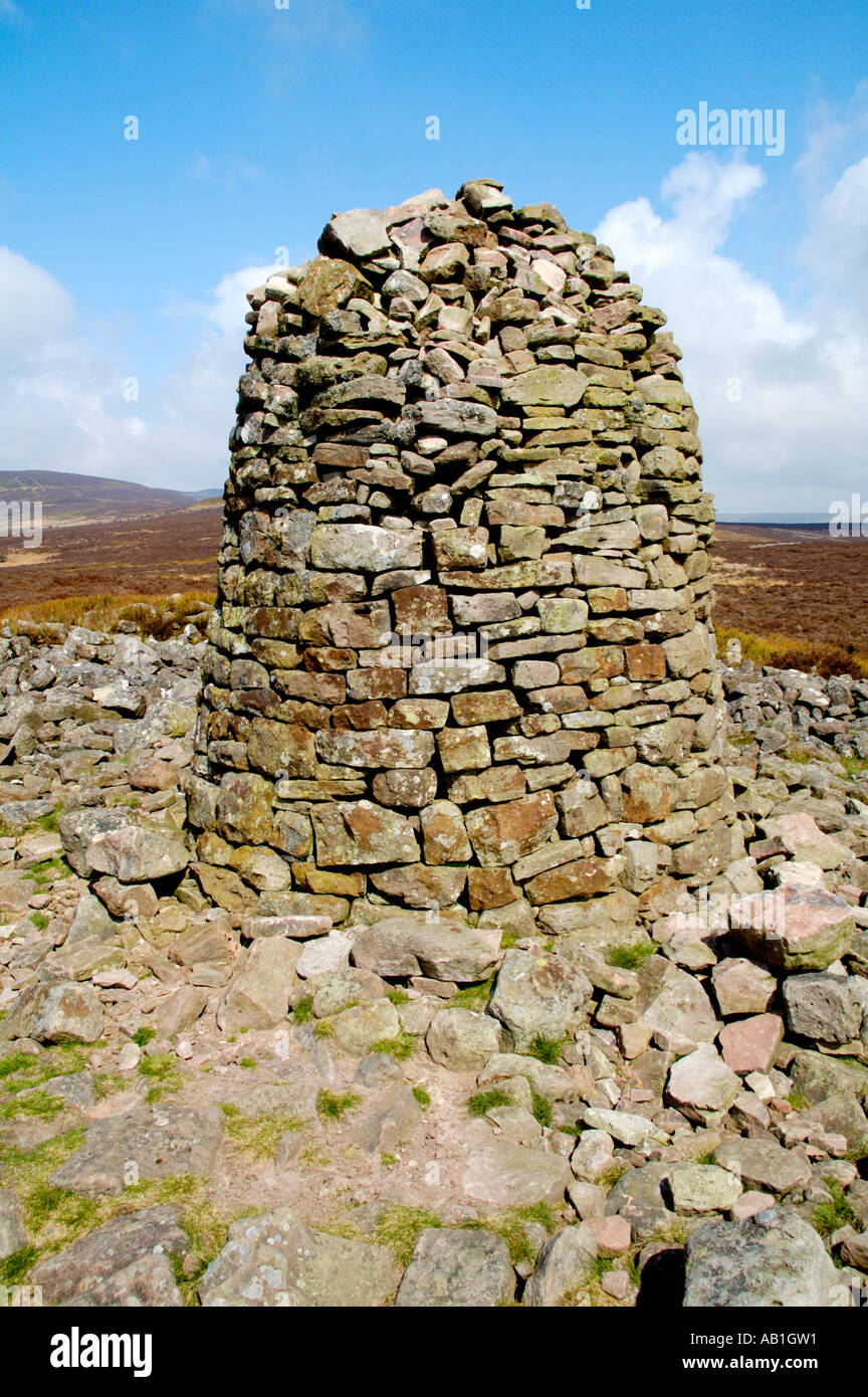 Garn Wen cairn in the Black Mountains next to footpath on ridge ...