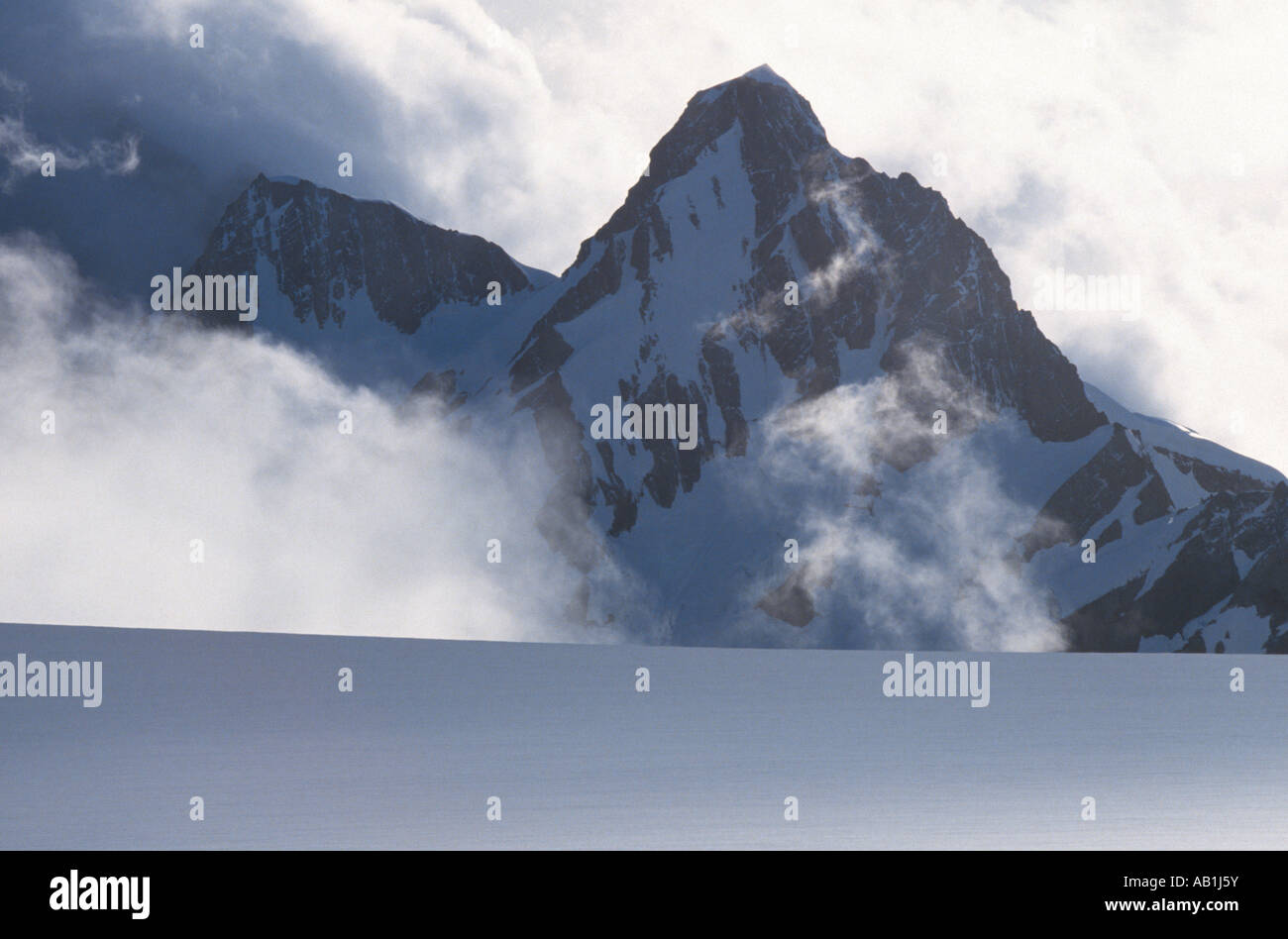 Neve glacier hi-res stock photography and images - Alamy