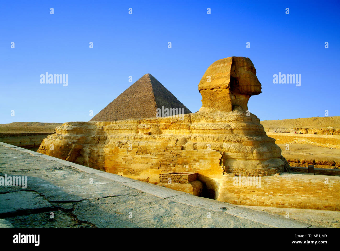 Sphinx,Great Pyramid of Khufu,Giza,al-Ahram,Cairo Stock Photo - Alamy