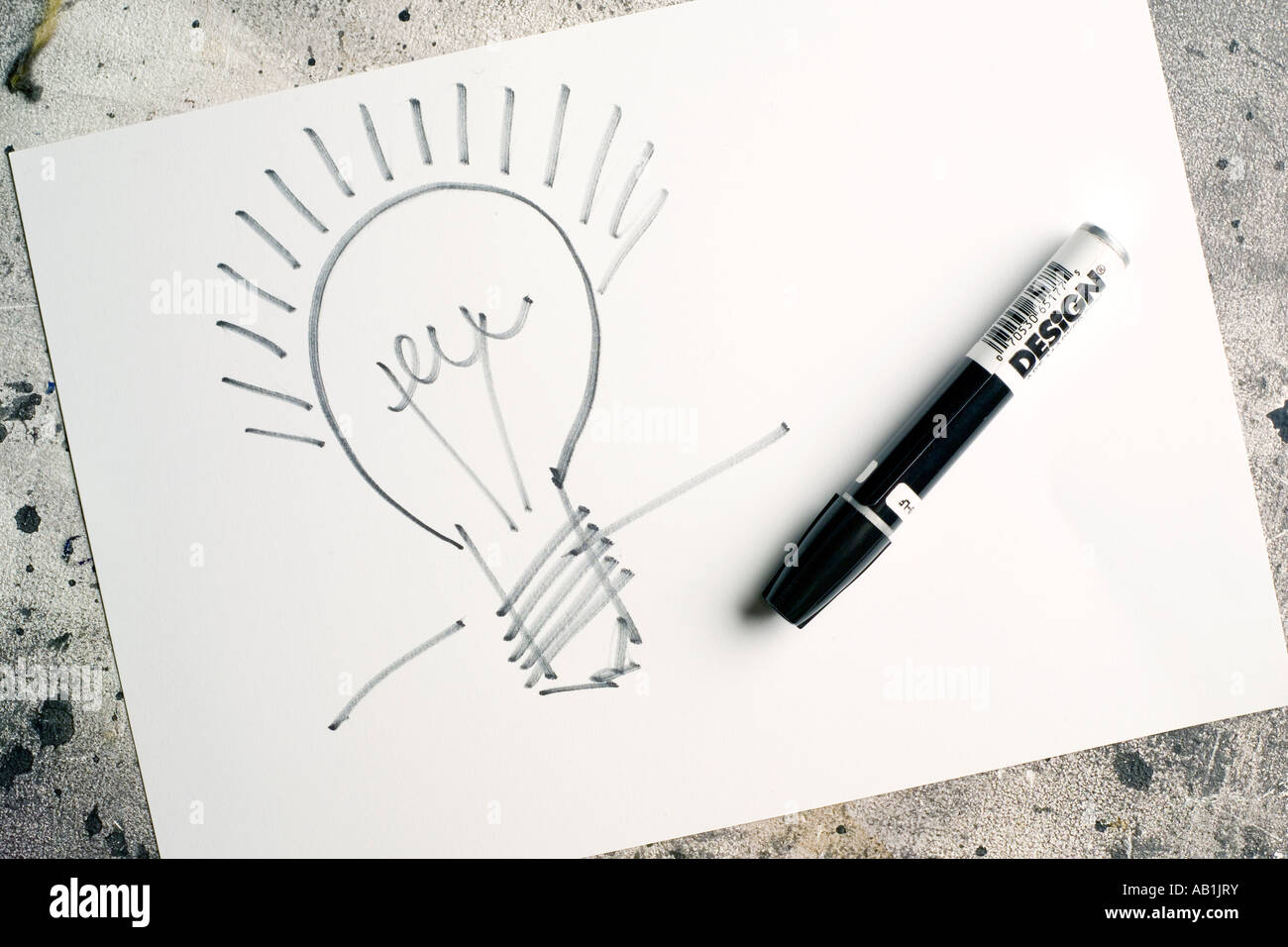 lightbulb sketch with marker pen Stock Photo - Alamy