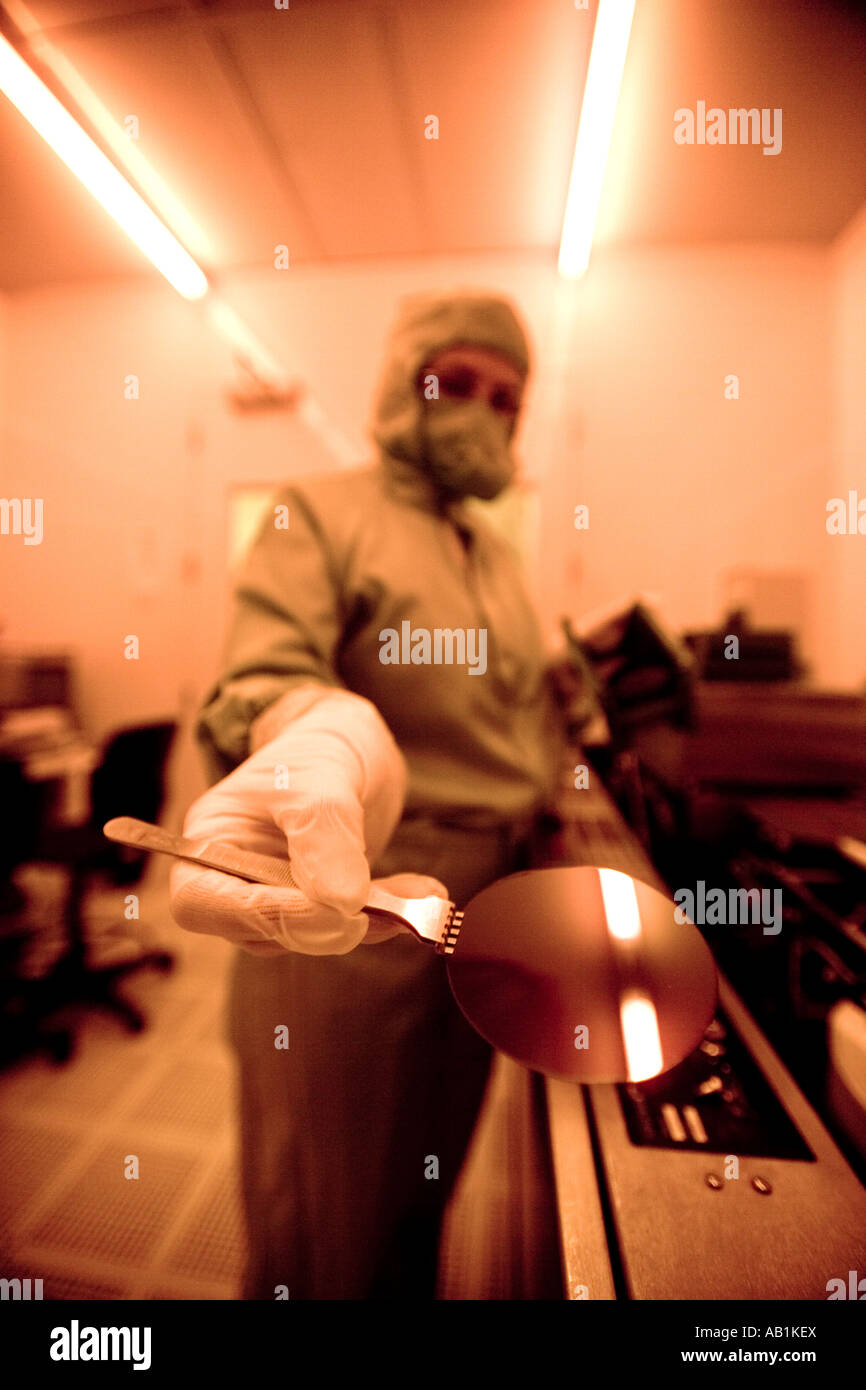 clean room laboratory Stock Photo - Alamy