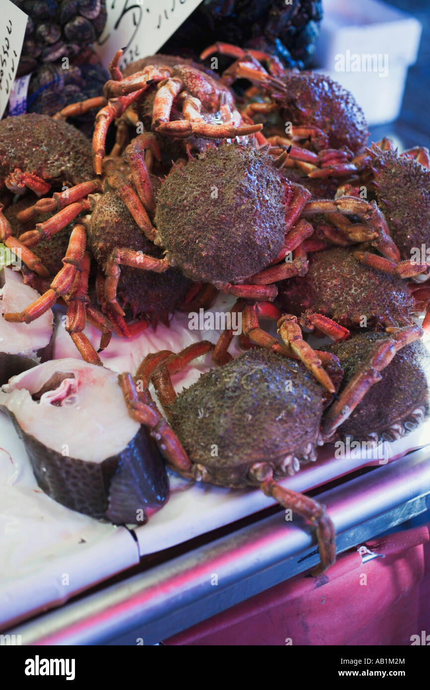 Crabs and fish at a market FoodCollection Stock Photo - Alamy