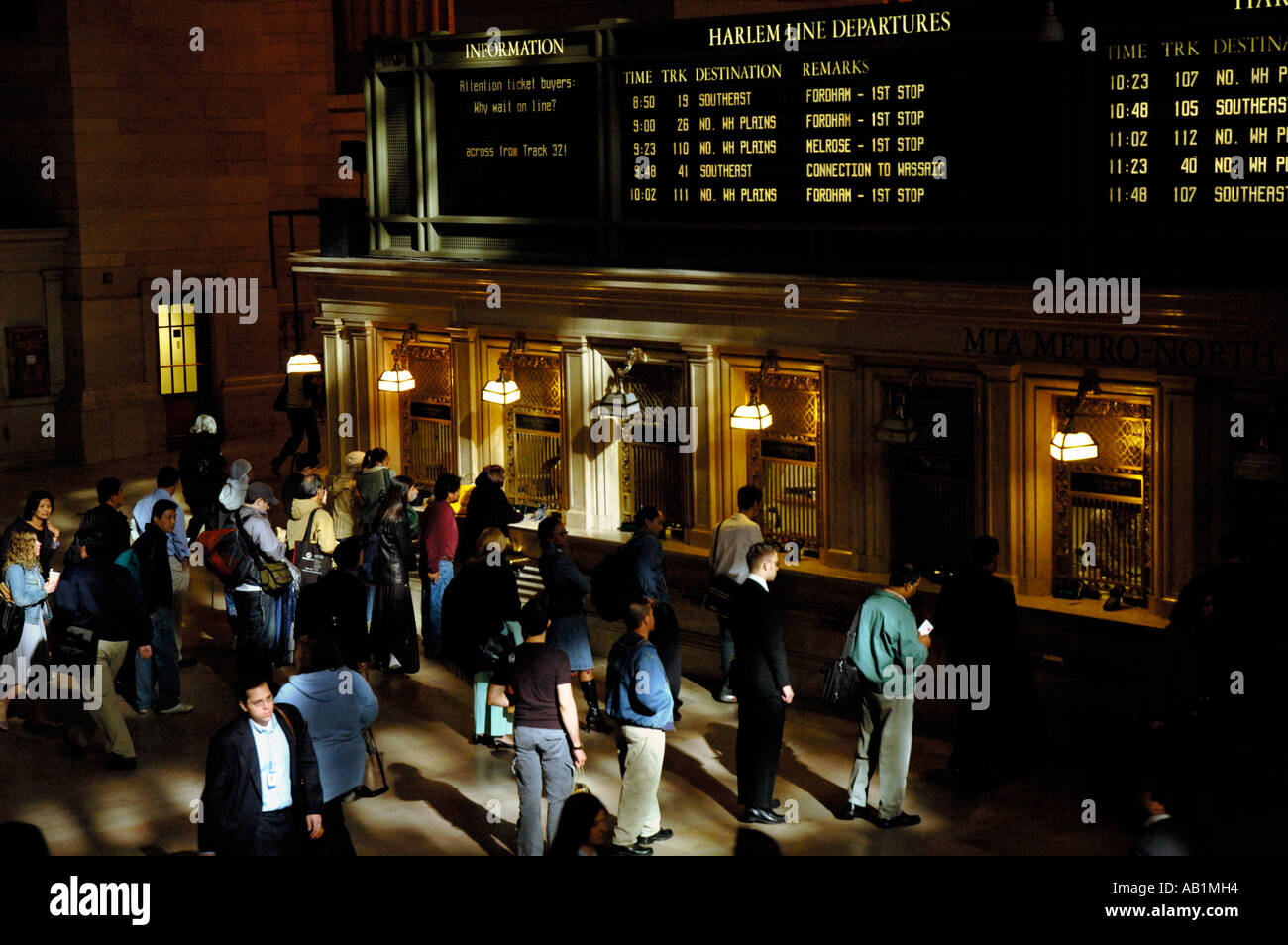 Train ticket booths hi-res stock photography and images - Alamy