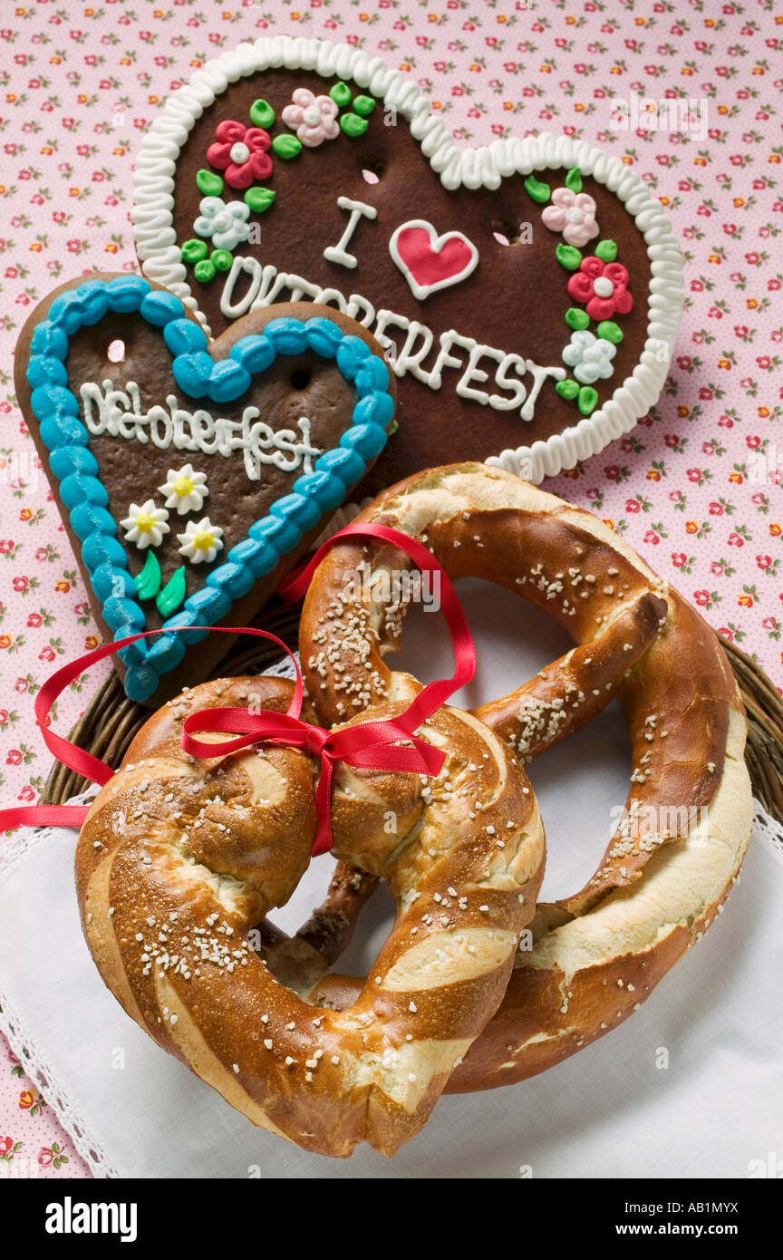 Pretzel lye roll and Lebkuchen hearts for Oktoberfest FoodCollection ...