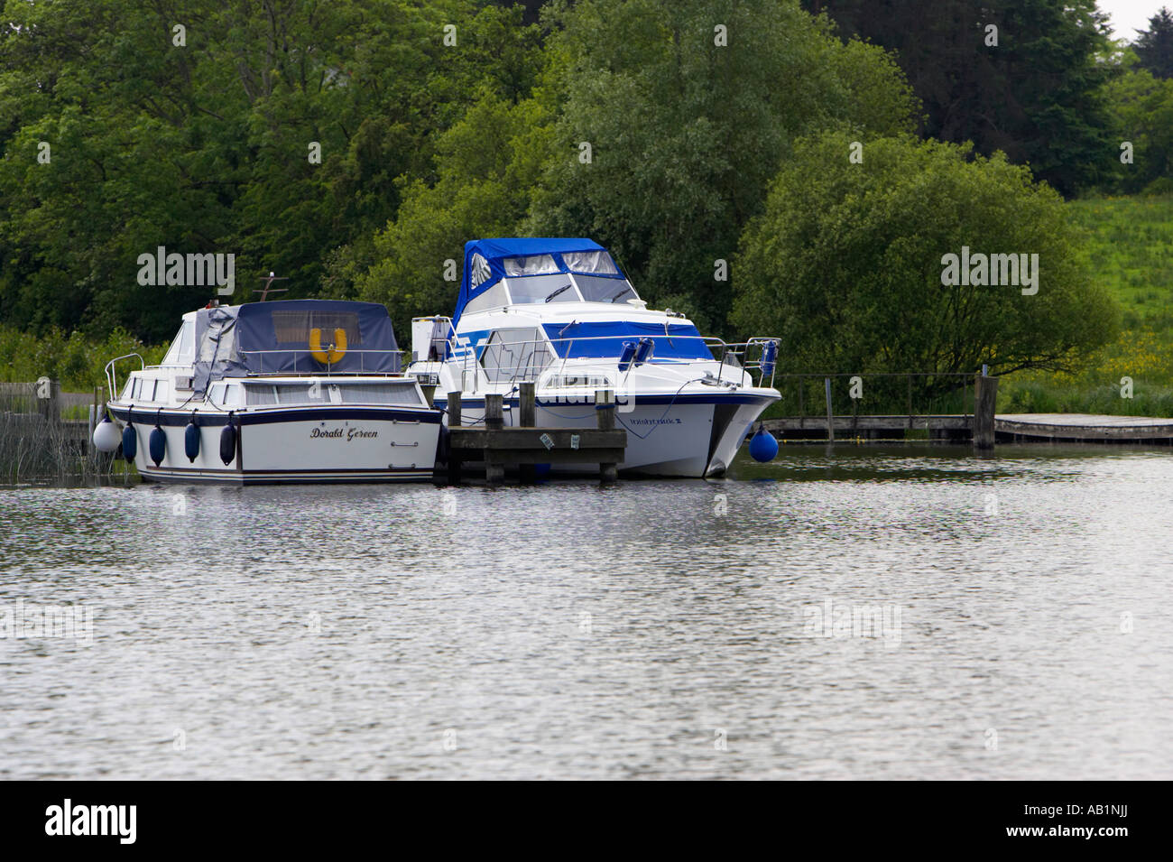 Large Cabin Cruisers High Resolution Stock Photography and Images - Alamy