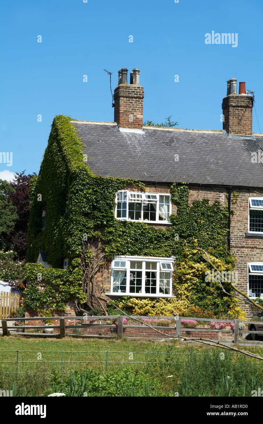 english country cottage house hosing village quaint picturesque dream ...