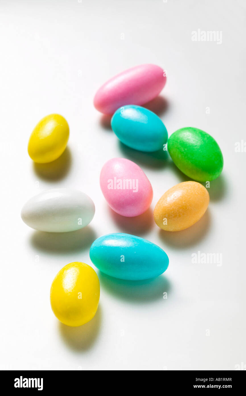Coloured sugared almonds FoodCollection Stock Photo - Alamy
