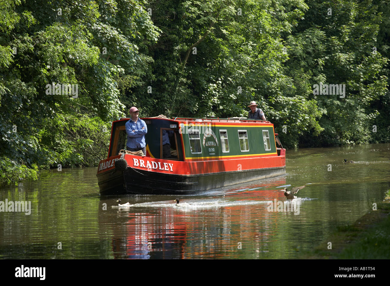 CANAL BARGE FIVE RISE LOCKS BINGLEY YORKSHIRE ENGLAND Stock Photo - Alamy