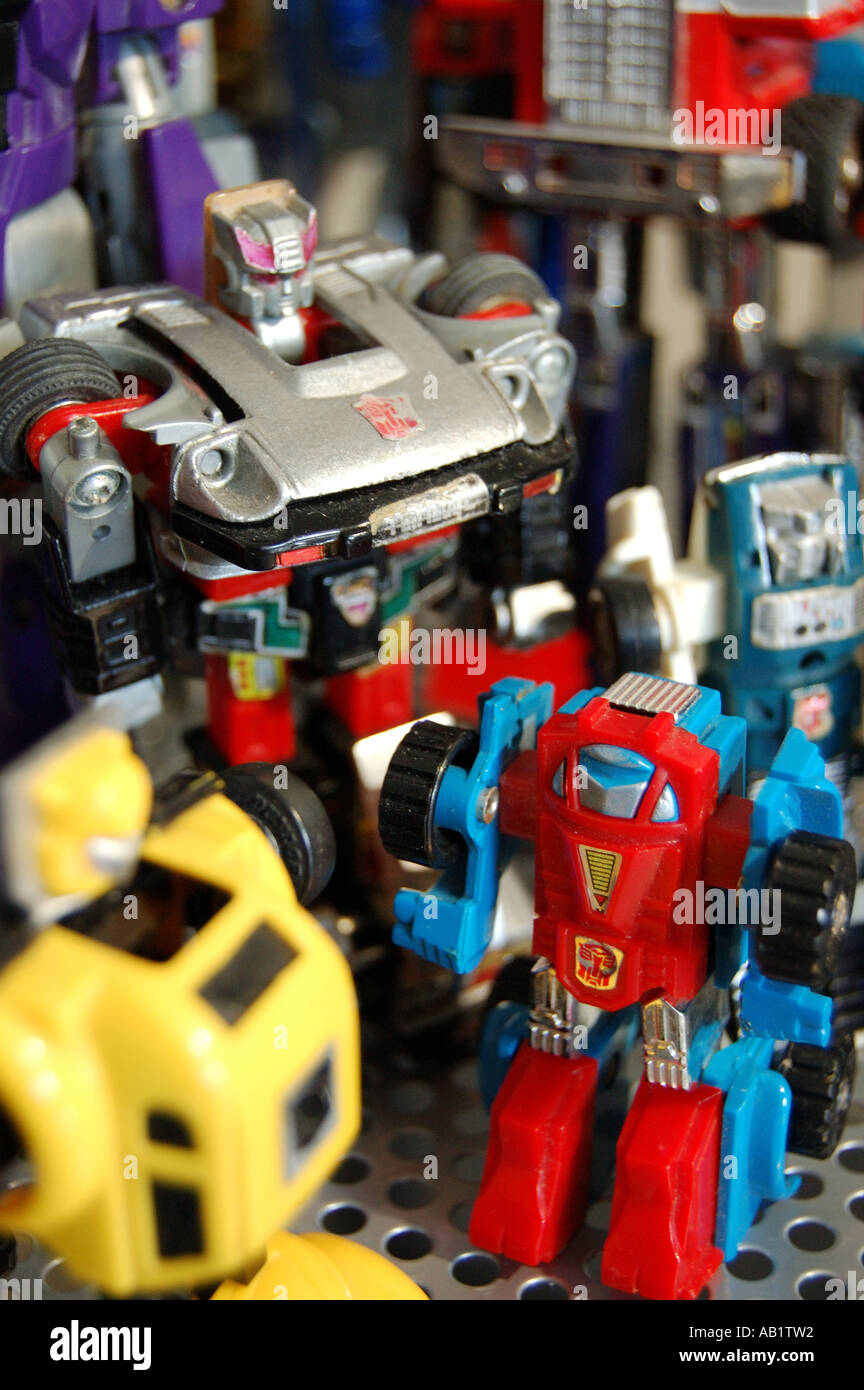 Transformer figures hi-res stock photography and images - Alamy