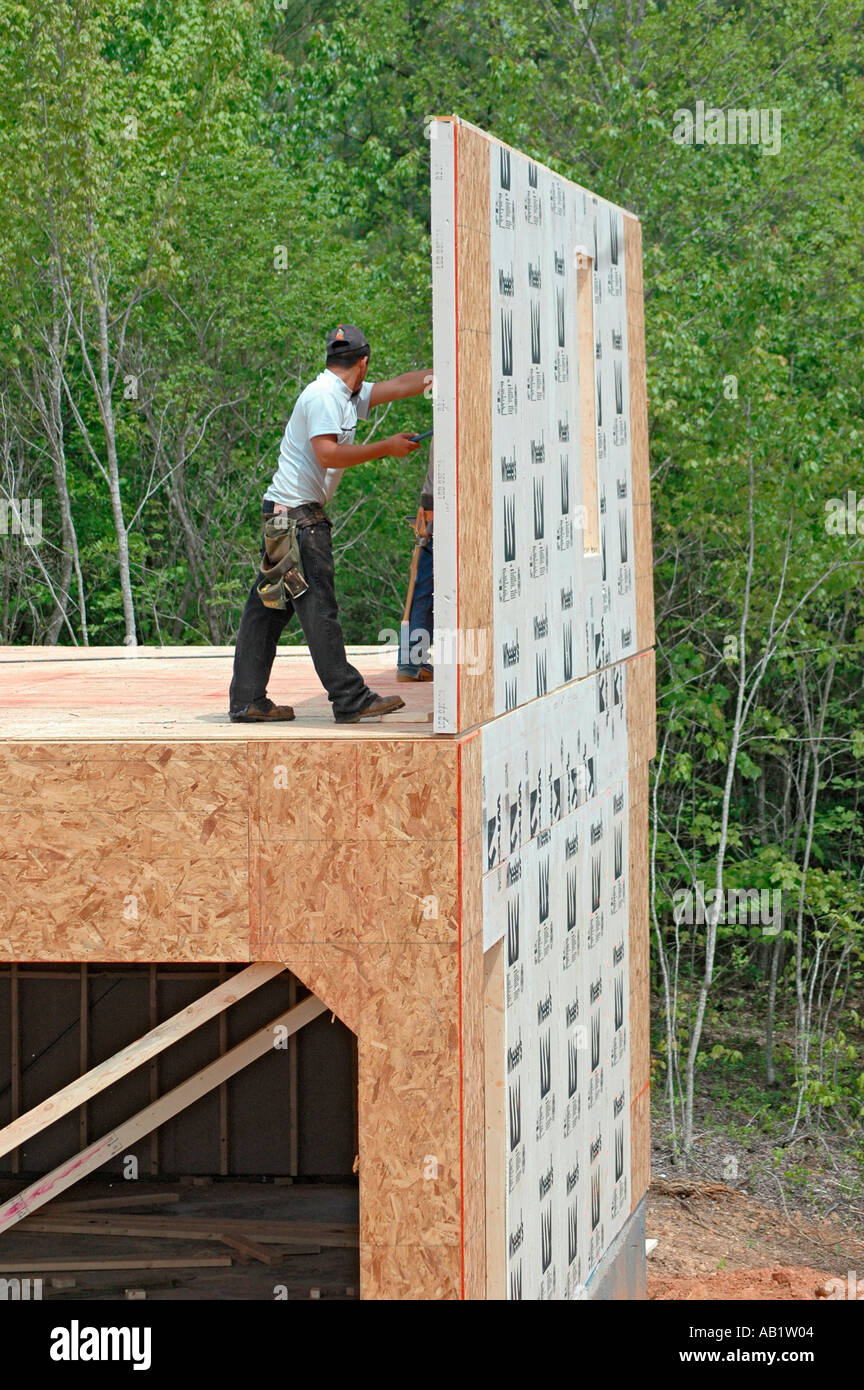 Stick built steel framing hi-res stock photography and images - Alamy