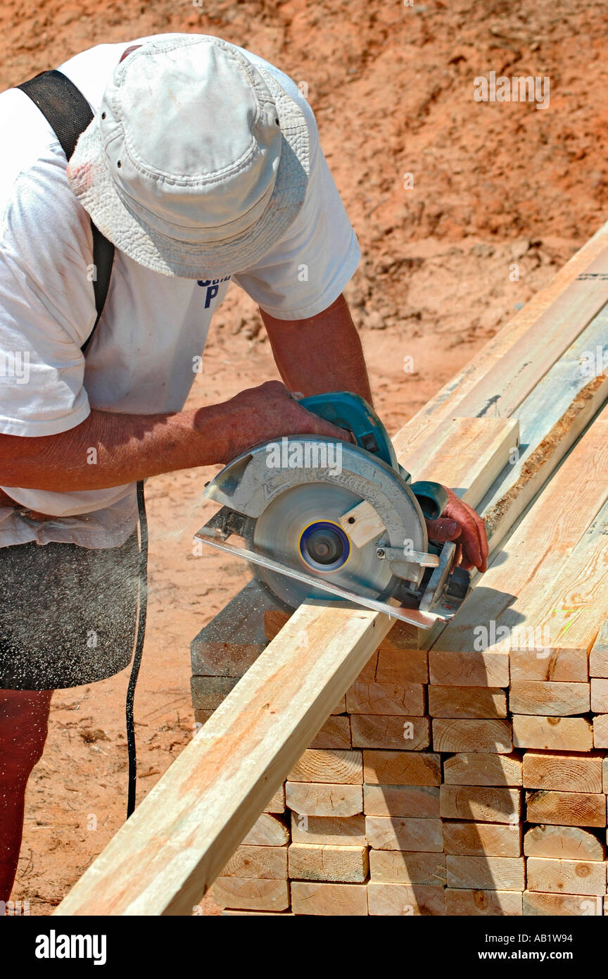 Stick built steel framing hi-res stock photography and images - Alamy