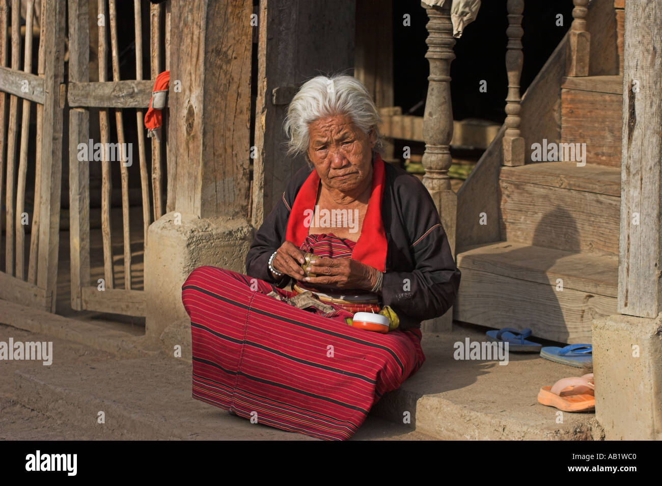 Myanmar Shan state Kengtung Wan Pauk village Paulaung tribe Paulang ...