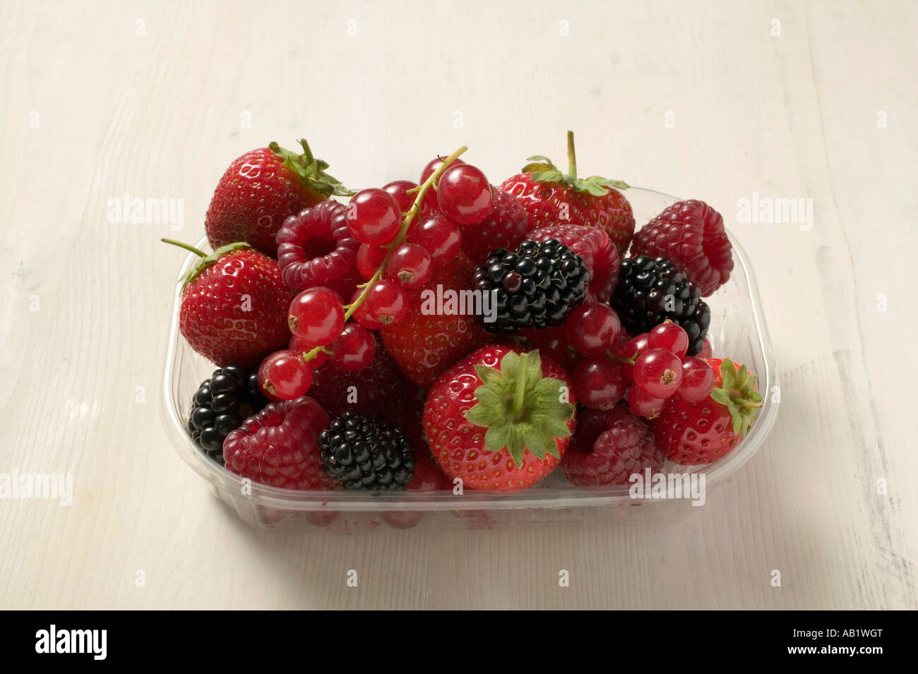 Mixed berries in plastic punnet FoodCollection Stock Photo - Alamy