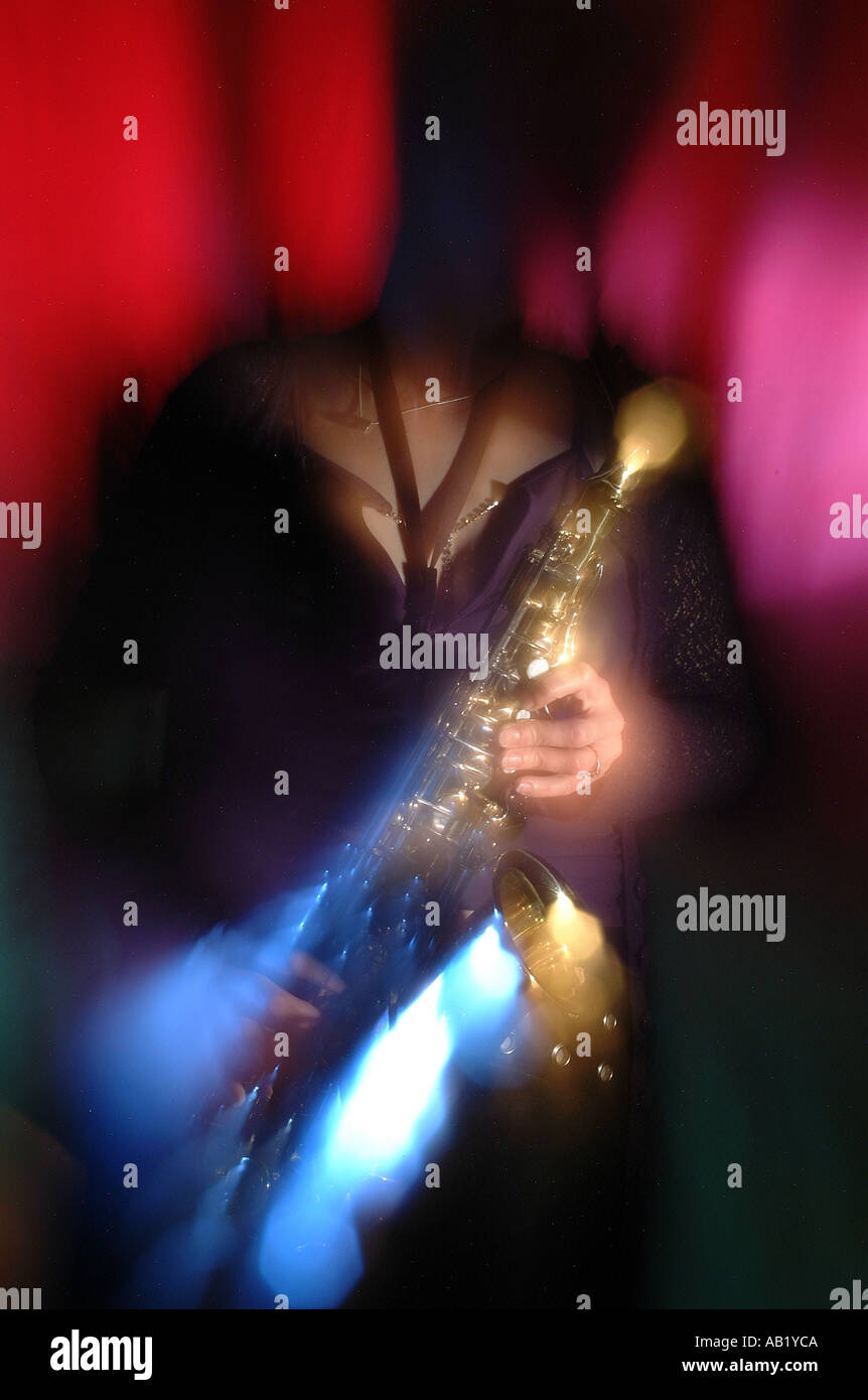 Female jazz saxophonist hi-res stock photography and images - Alamy