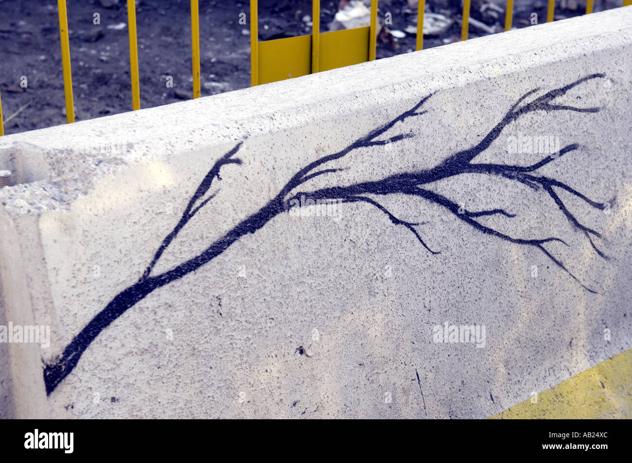graf graffiti branch orgqanic concrete barrier nature natural buidling ...