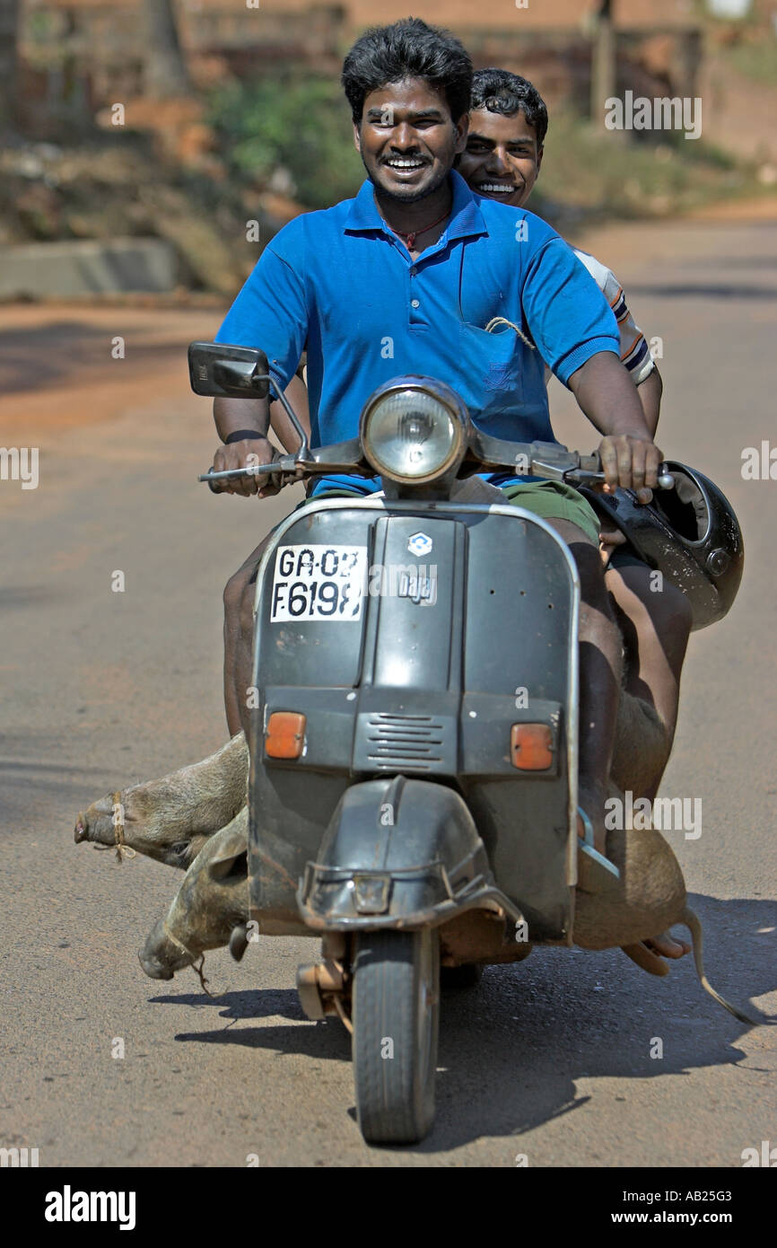 Goan transport hi-res stock photography and images - Alamy