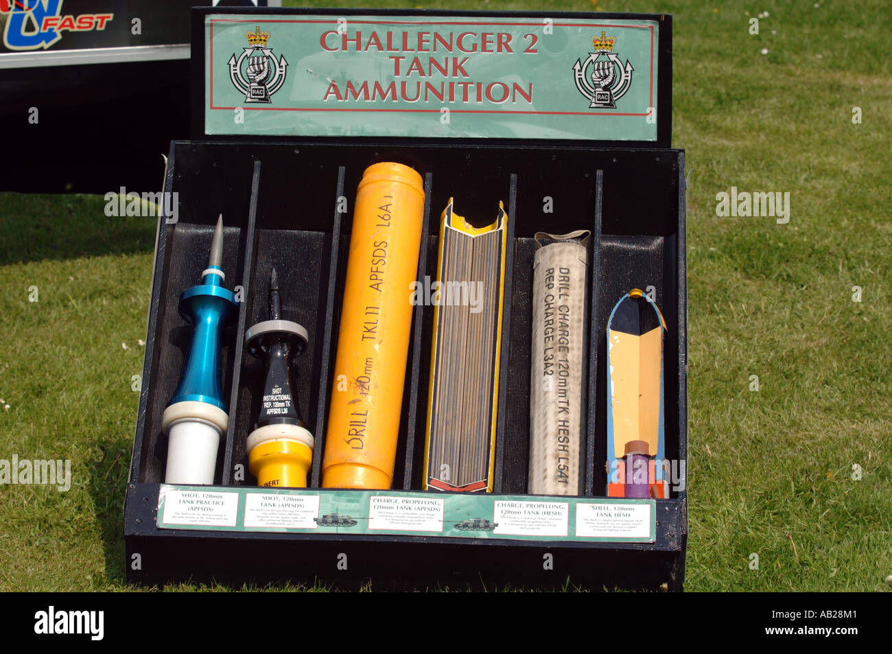 Challenger 2 tank ammunition Stock Photo: 7287872 - Alamy