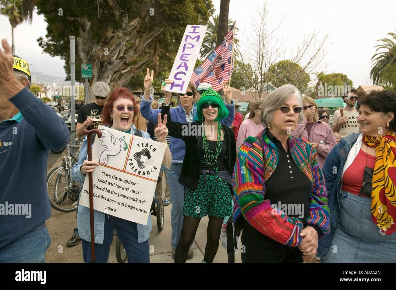 Protesters start marching against Iraq War and George W Bush at an anti ...