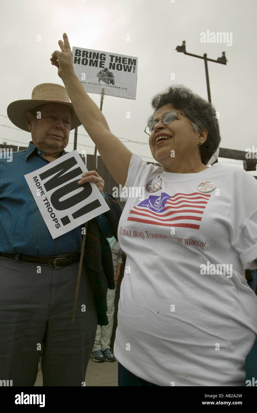 Anti government sign signs hi-res stock photography and images - Alamy