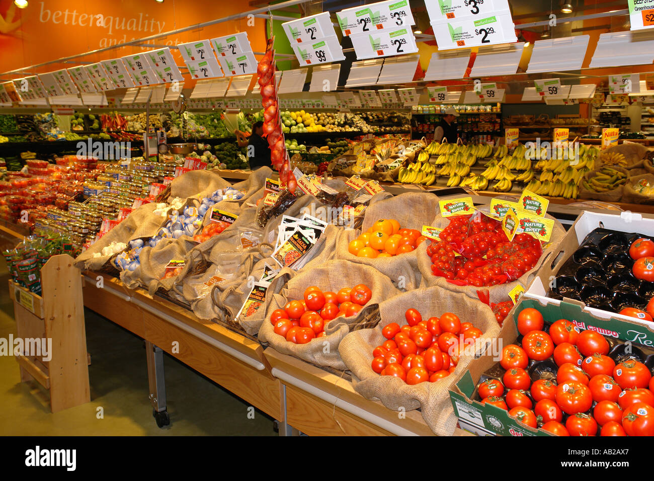 Us grocery store interior vegetables hi-res stock photography and ...