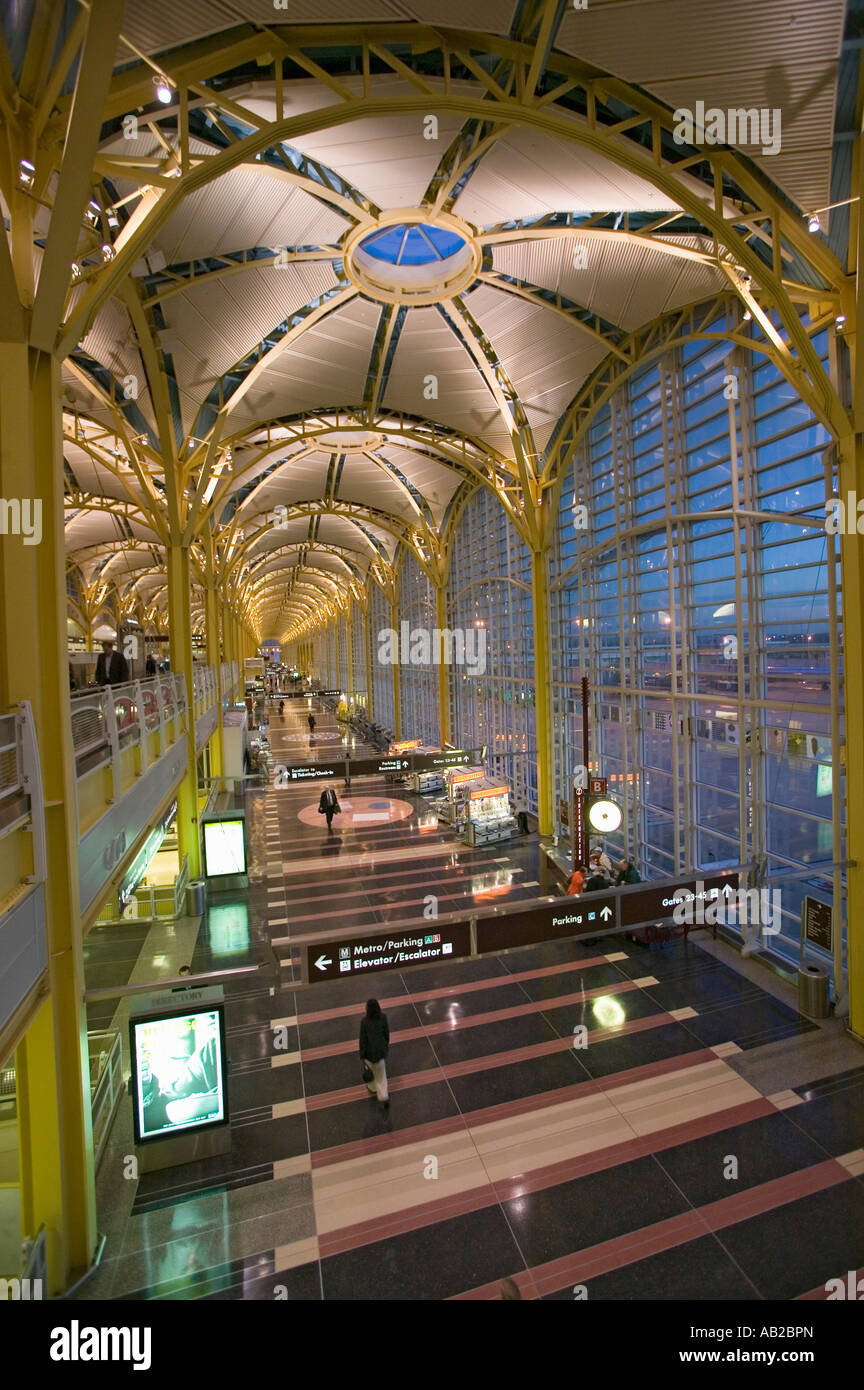 Ronald reagan washington national airport view hi-res stock photography ...