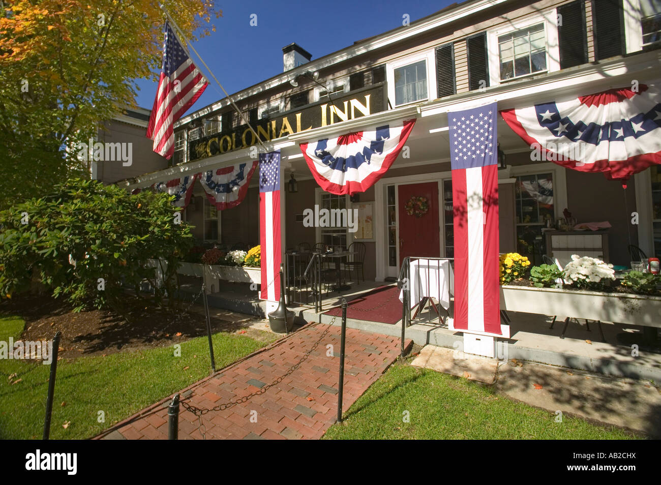 Colonial Inn 1716 Concord Massachusetts New England Stock Photo - Alamy