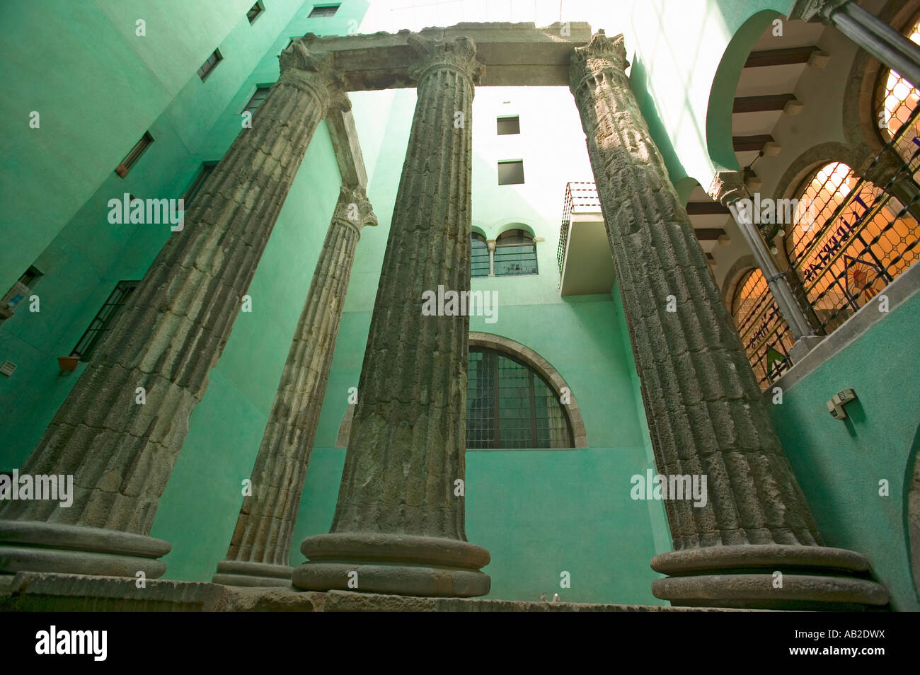 Ancient Roman Columns in Barrio Gotic Barcelona Spain Stock Photo - Alamy