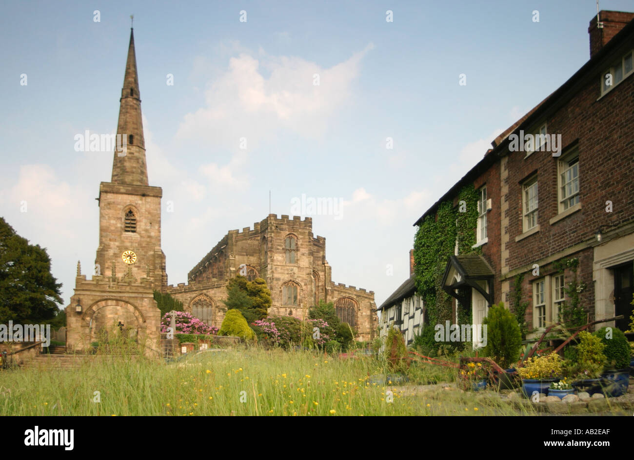 Church of astbury hi-res stock photography and images - Alamy