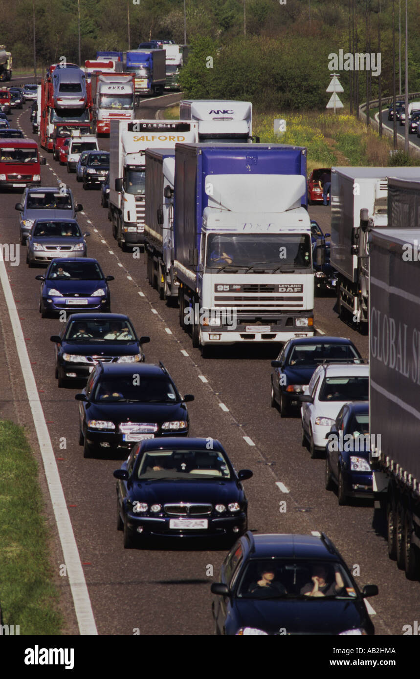 traffic jam on the m62 motorway leeds yorkshire uk Stock Photo - Alamy