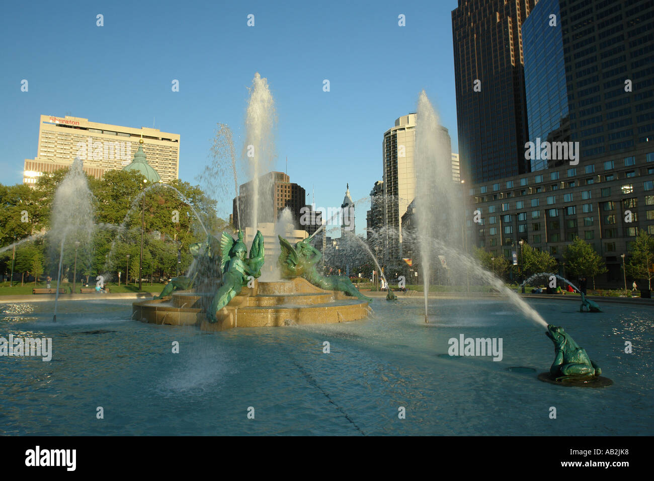 Fountain penn hi-res stock photography and images - Alamy