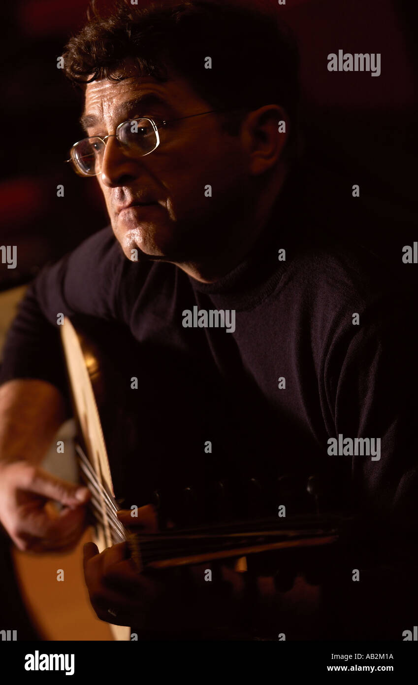 Lute player arabic hi-res stock photography and images - Alamy
