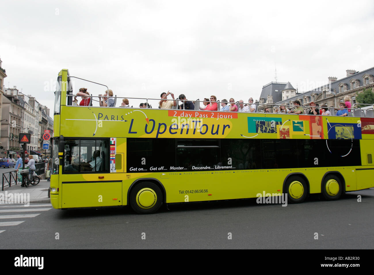 tourist bus in paris france Stock Photo - Alamy