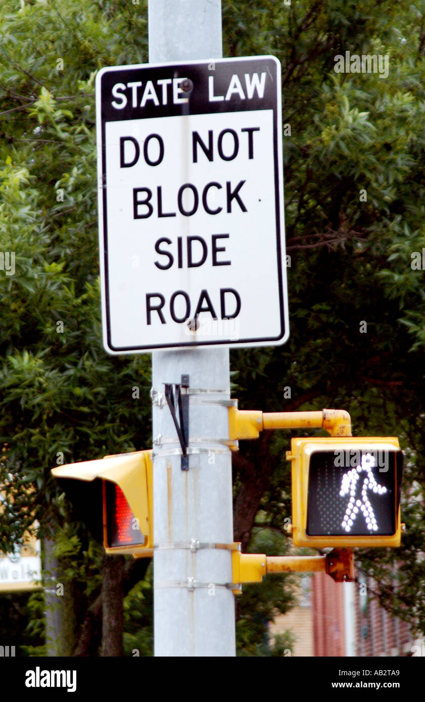 do not block side road Stock Photo - Alamy