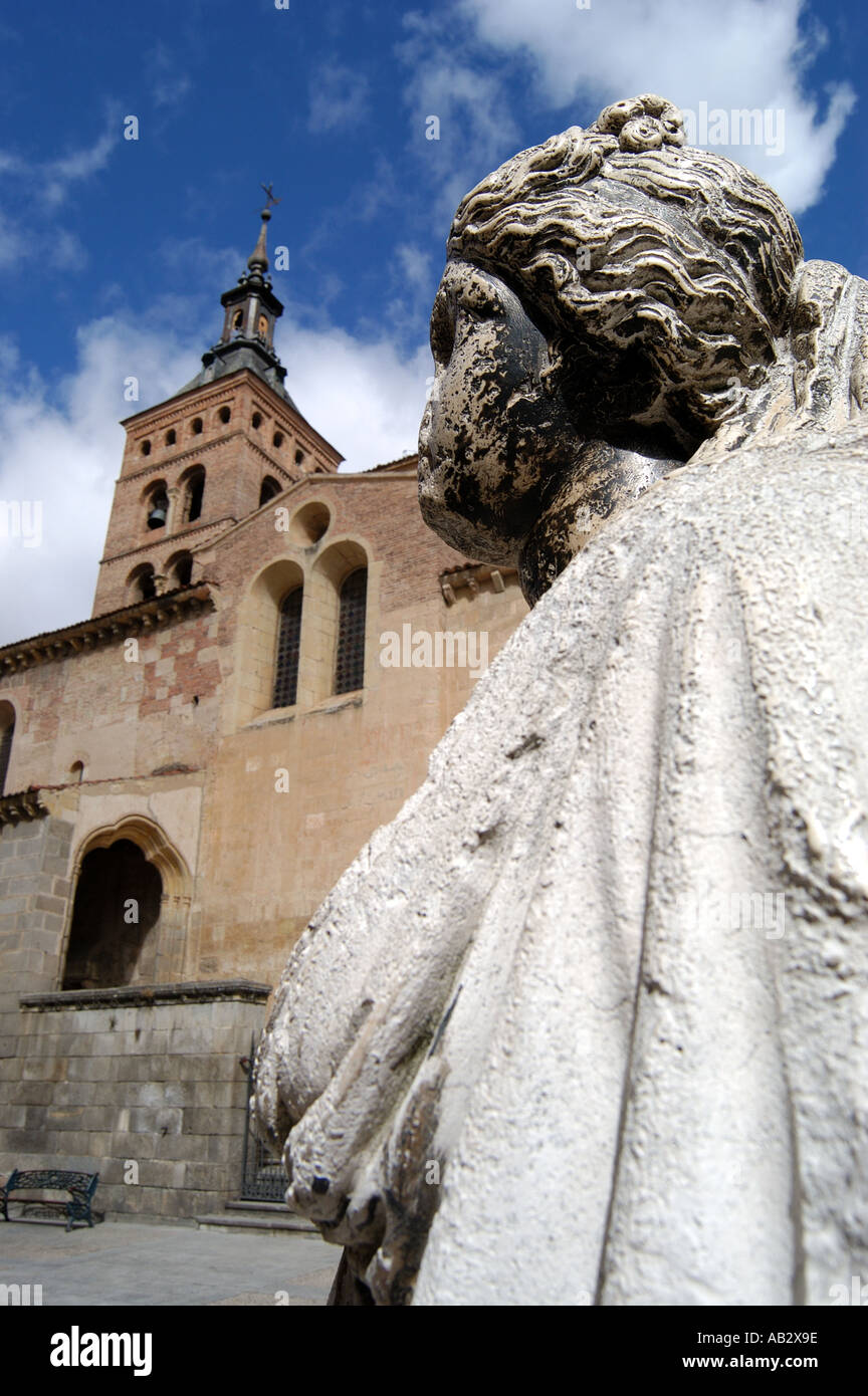 Statue and Iglesia de San Martin Segovia Spain Stock Photo - Alamy