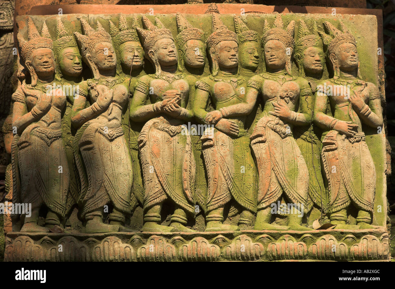 terracota statues and sculptures Stock Photo - Alamy