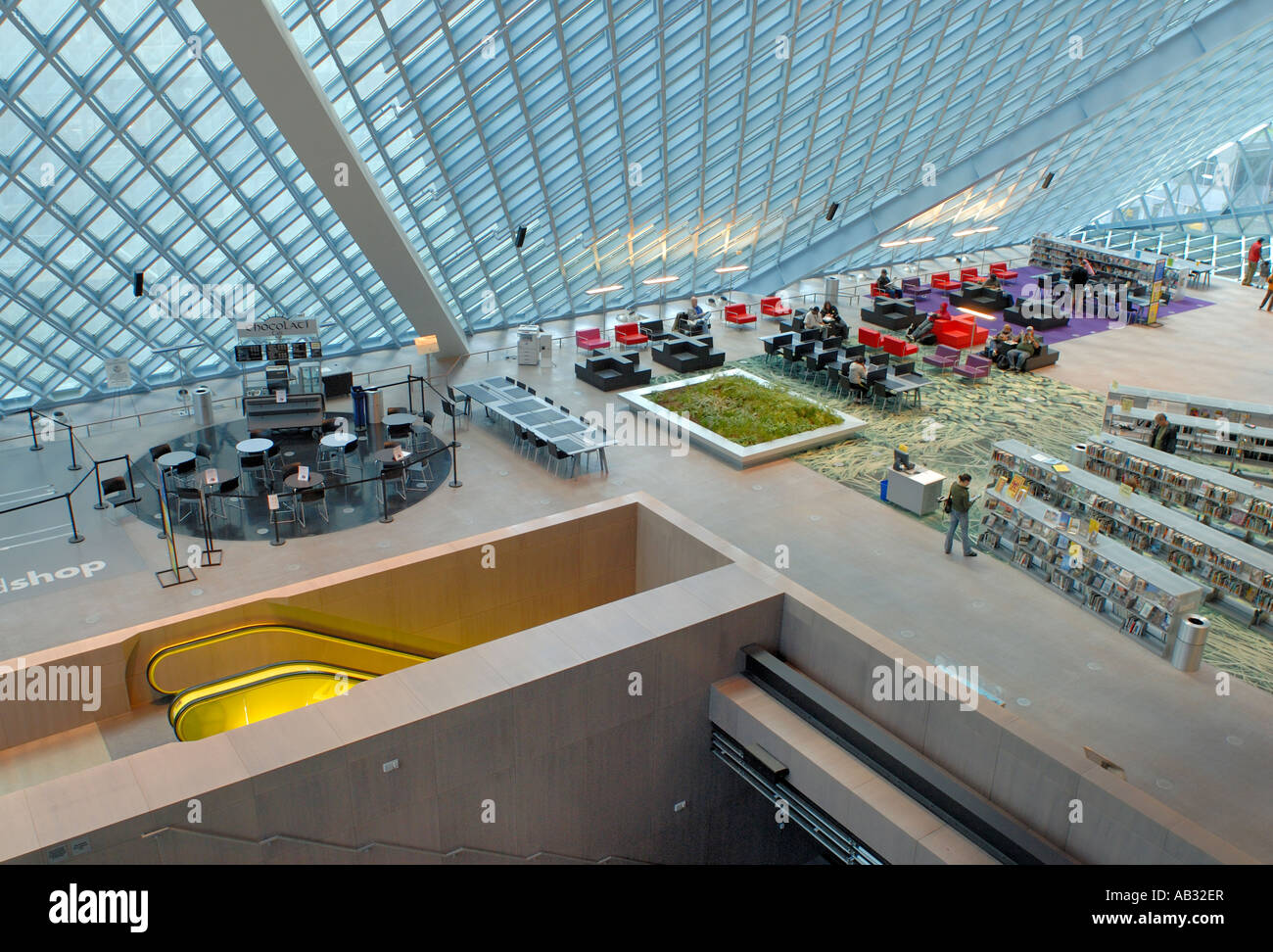 The main reading room of the Seattle Central Public Library Stock Photo ...
