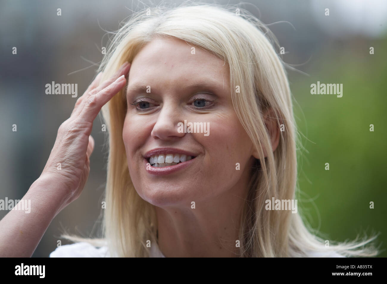 Anneka rice treasure hi-res stock photography and images - Alamy