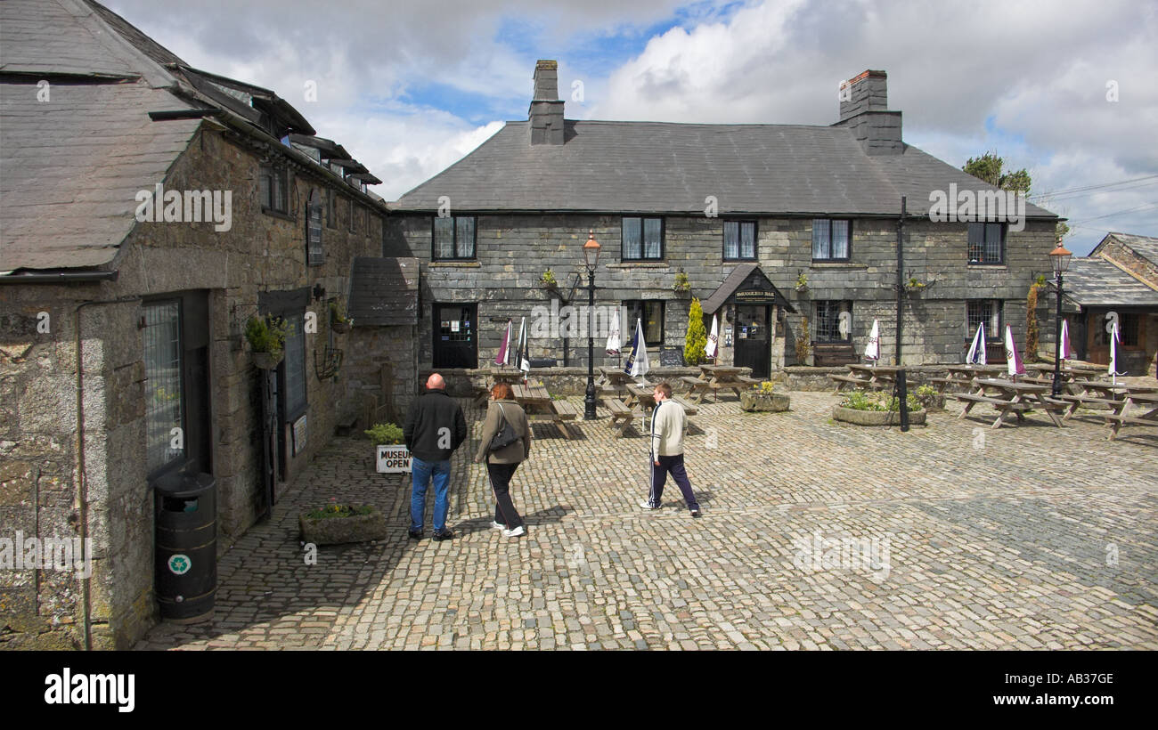 Bodmin moor pubs hi-res stock photography and images - Alamy