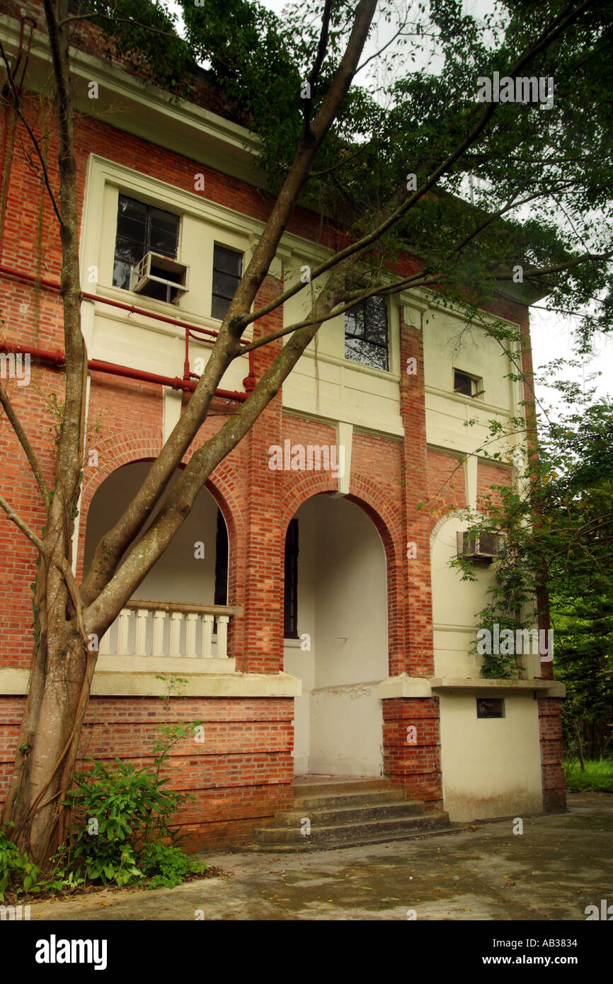 old brick house Stock Photo - Alamy