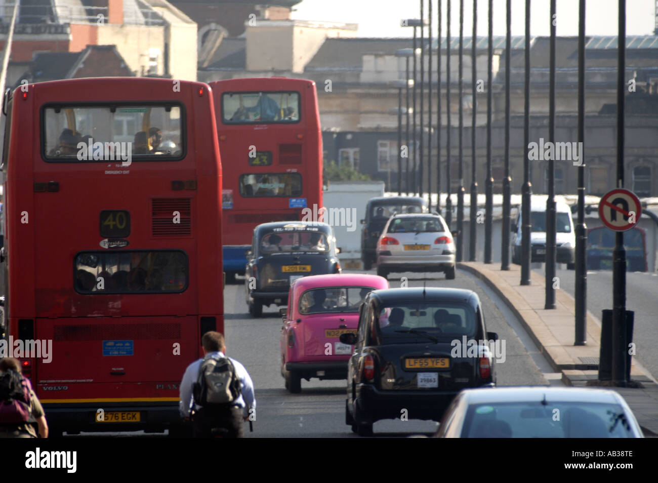 Commuters on London Bridge in the evening rush hour City of London ...