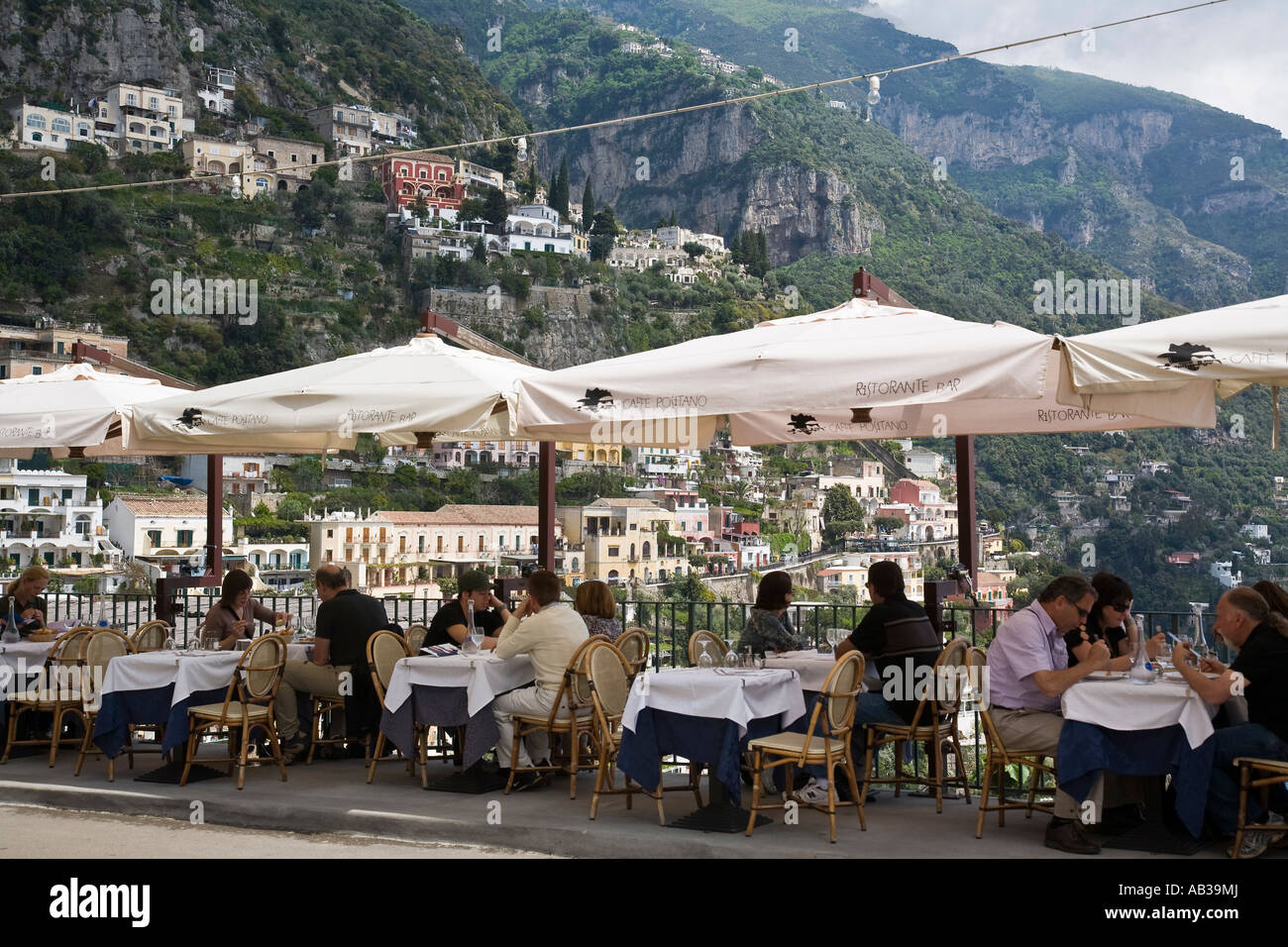 People dining at restaurant Positano Italy Stock Photo - Alamy
