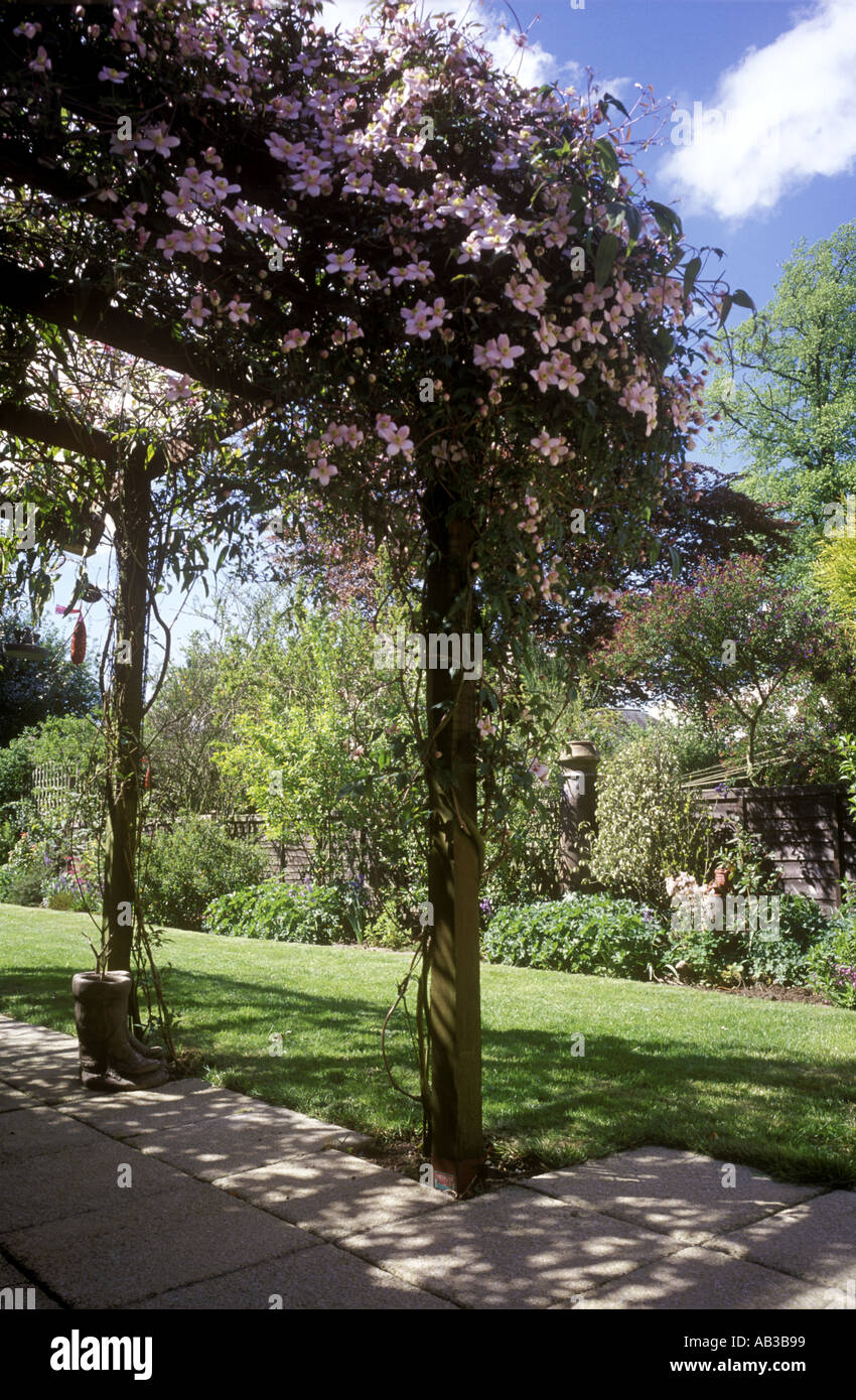 english country garden pergola Stock Photo - Alamy