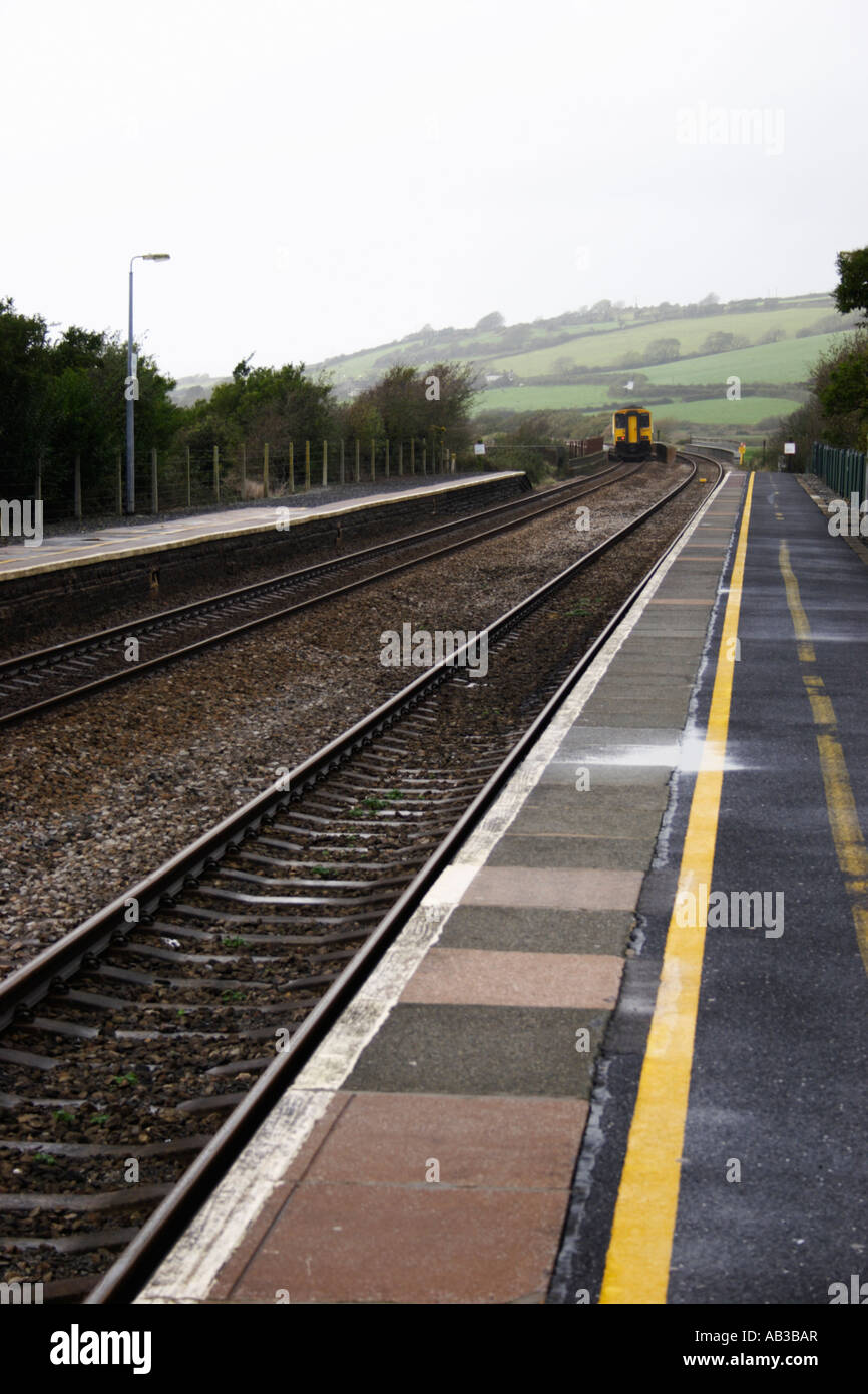 KIDWELLY RAILWAY STATION, CARMARTHENSHIRE, SOUTH WEST WALES, U.K Stock ...